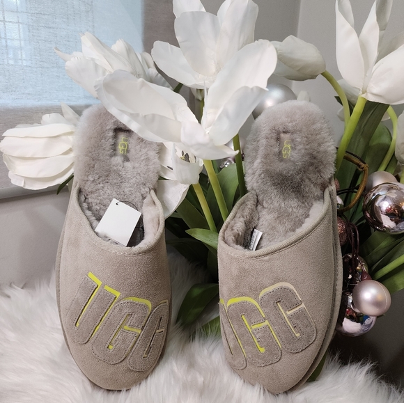UGG | Shoes | Ugg Scuff Graphic Shadow Mens Slippers Brand New | Poshmark